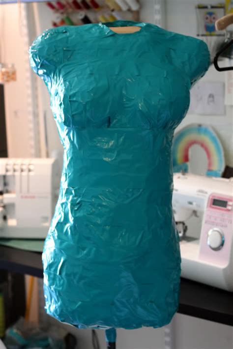 Diy Duct Tape Dress Form Pretty Prudent