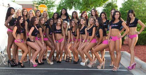 2014 Hooters Central Carolina Swimsuit Contest Ardias Flickr