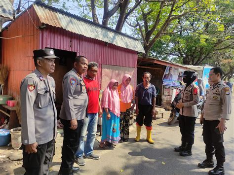 Polri Hadir Ditengah Masyarakat Satbinmas Polres Pelabuhan Makassar