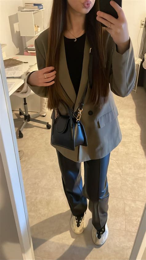 Épinglé Par Meryam ️ Sur Outfit Inspirationen Tenue Zara Mode Zara