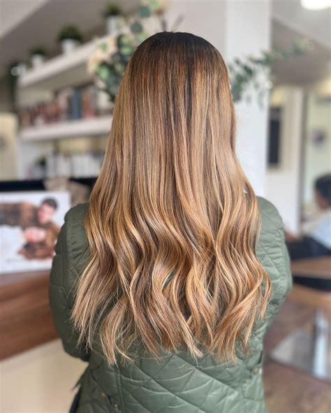 Caramel Hair Color With Honey Blonde Highlights