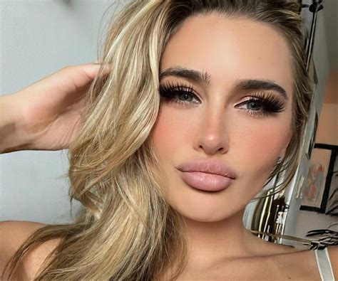 Ella Reese Bio Age Height Wiki Models Biography