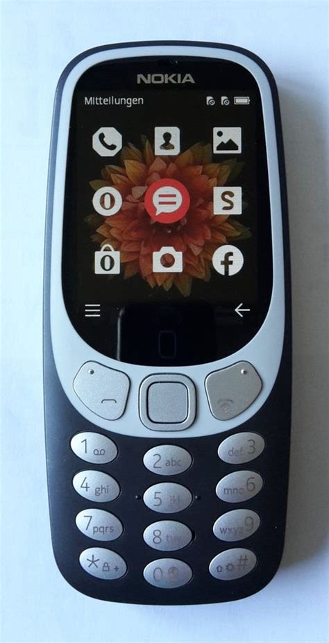 Handy Mobiltelefon Das Kult Handy Nokia 3310 Mit Modernem Touch In
