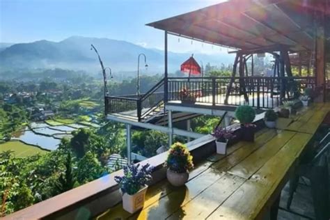 Breeve Hills Resto And Cafe Destinasi Wisata Kuliner Dengan