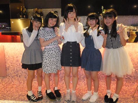 女子中学生集合写真