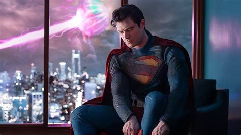 Imagens Vazadas Do Set De Superman Provam Que Um óculos Engana Muita Gente