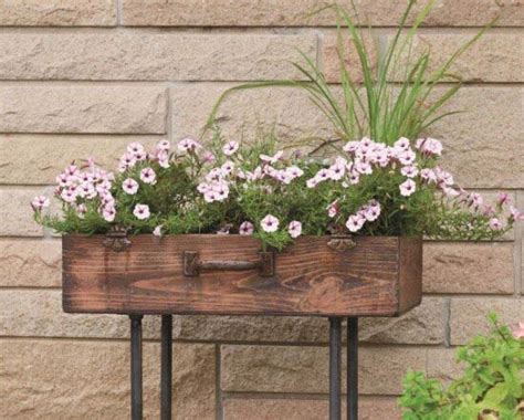 Diy Raised Planter Box Plans And Tutorials For Convenient Container