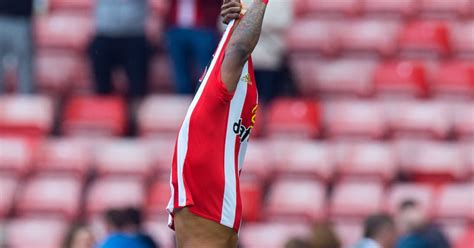 Manchester United News Jermain Defoe Waits Patiently For Marcus