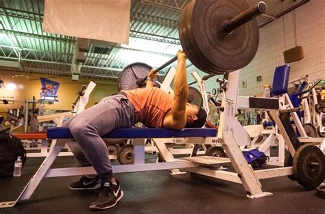 How To Properly Execute The Bench Press By Kyle Hunt Medium