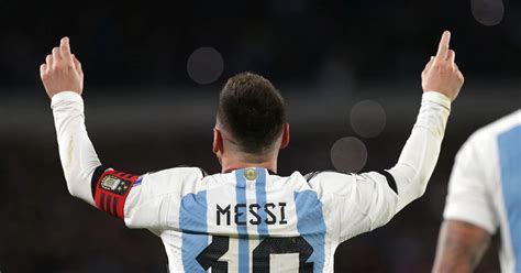 La Noche De Récords Que Tuvo Messi Igualó A Suárez Como Máximo