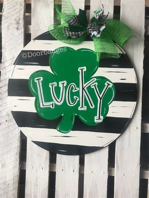 St Patricks Day Door Hanger Lucky Shamrock Door Decor Etsy