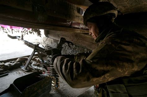 Ukraine Says Russia Massing Troops On Border Us Warns Moscow Ibtimes