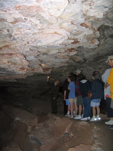 Day Hiking Trails Best Trails For Seeing Wind Caves Wonders