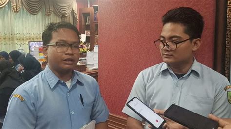 Ratusan Guru Honorer Di Batam Kesulitan Akses Laman Pendaftaran Seleksi