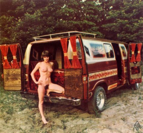 Van Retro Bush Bubblepearbush