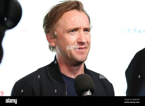 Tom Felton Acteur De Harry Potter Assiste à La Première De « Burial