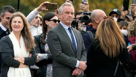 Robert F Kennedy Jr Presenta El Papeleo Para Postularse A La