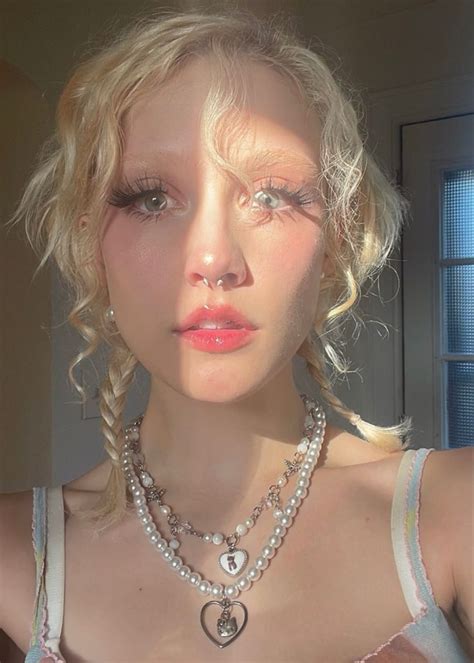Chloe Moriondo 🧸🧸 Pretty Girl Swag Pretty Makeup Aesthetic Hair