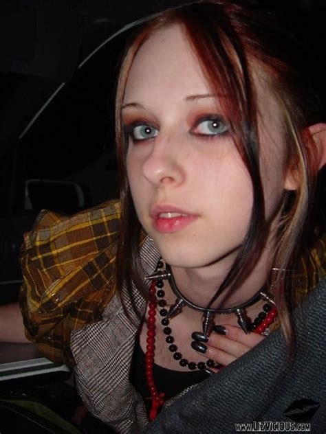 ༺𝓫𝓻𝓾𝓲𝓼𝓮𝓭𝓯𝓪𝓮𝓻𝓲𝓮༻ Liz Vicious Liz Girl Crush