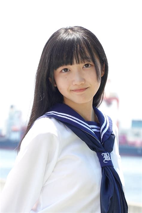 📸 画像：dela 岡崎早彩、13歳・現役jcが爽やかに制服姿を披露！「清潔感をイメージしてみました」＜フレッシュ屋外大撮影会＞出演｜dela