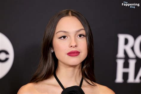 Olivia Rodrigo Shows Off Her Sexy Legs At The Rock And Roll Hall Of Fame