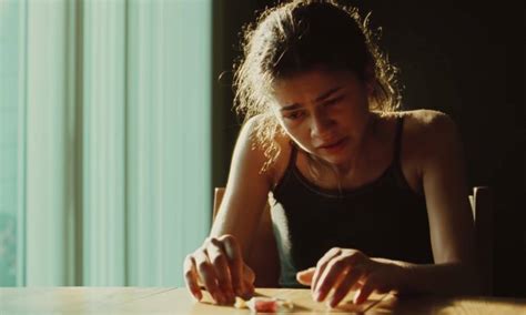 Euphoria Hbo Zendaya Defends Nudity Sex And Drug Plot