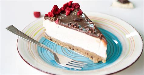 Fitnes Recept Kokosova Torta Brez Peke S čokoladnim Ganachem Gymbeam