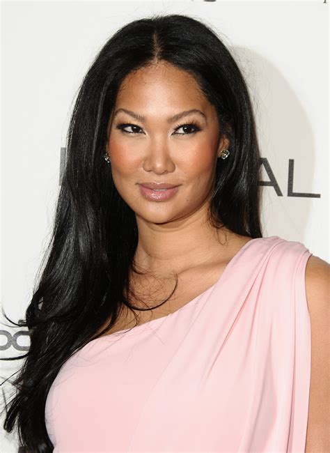 Aoki Lee Simmons Claps Back At Racist Commenter