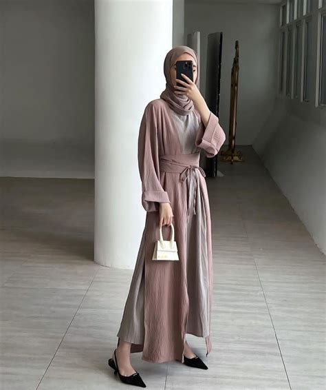 10 Ootd Kondangan Selebgram Fira Assegaf Style Hijab Elegan