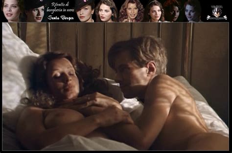 senta berger desnuda en retrato en negro de la burguesía