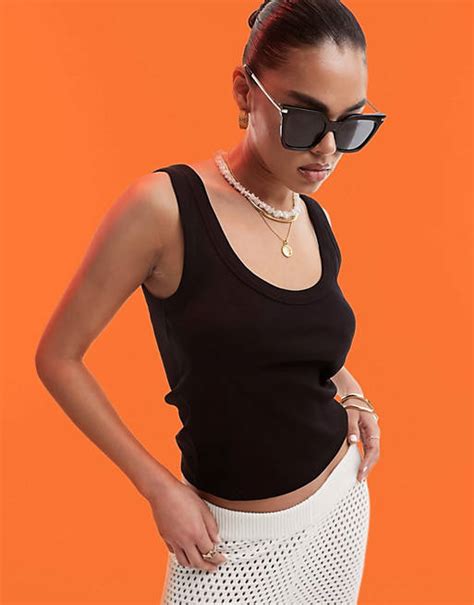 Asos Design Trägertop In Schwarz Mit Tiefem Ausschnitt Asos