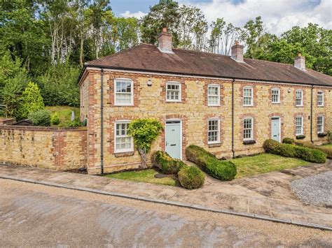 2 Bed End Terrace House For Sale In Dodsley Lane Easebourne Midhurst