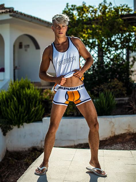 Manphotoextra Adam Jakubowski