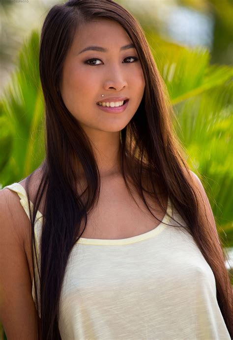 Sharon Lee Boobpedia – Telegraph