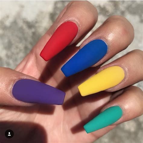 Different Color Nails On Each Hand Nail Designs