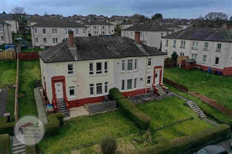 A 2 Bedroom Main Door Lower Cottage Flat Marfield Street Carntyne