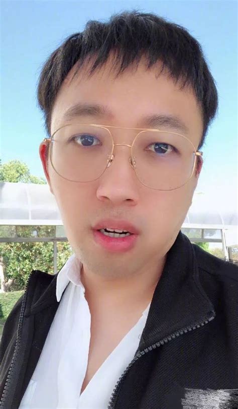 于正疑吐槽《明星大侦探》嫌弃杨蓉？却秒删微博，于妈这回怂了？ 网友