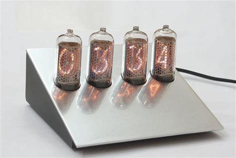 patashnik nixie clock finished by svofski tubeclock