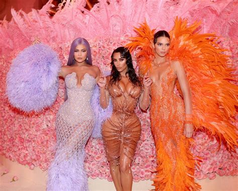 Kendall And Kylie Jenner Arent Featured Much On Kuwtk Heres Why