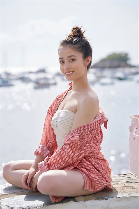 橋本環奈、5年ぶりの写真集はスペインで撮影「プライベートで旅行したことがあって」 Entame Next アイドル情報総合ニュースサイト
