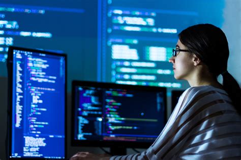 khái niệm software engineer cho người mới cần biết brands