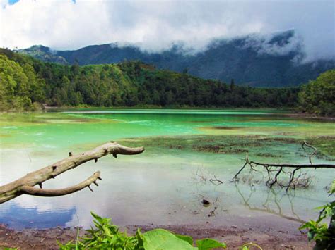 Legenda Rakyat Jawa Sejarah Telaga Warna ~ Kumpulan Cerita