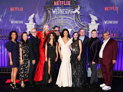 Mercredi La Série Netflix Aura T Elle Une Saison 2 Télé Star
