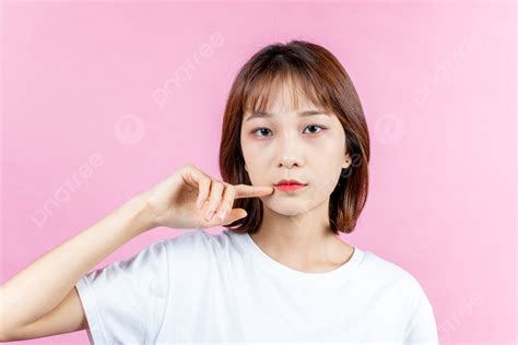 흰색 티셔츠 배경 일러스트 흰색 티셔츠 사진 벡터 및 Psd 파일 무료 다운로드 Pngtree