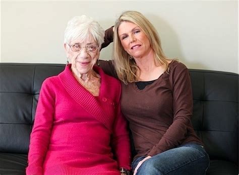 This 31 Year Old Guy Is Dating A 91 Year Old Great Grandmother