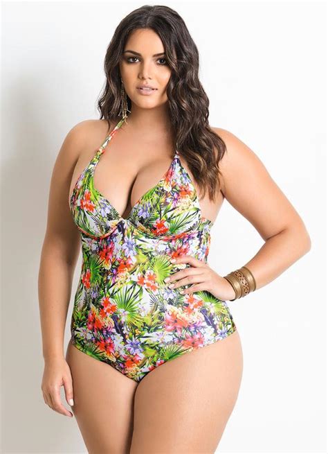 Maiô Decote V Estampa Tropical Plus Size Quintess