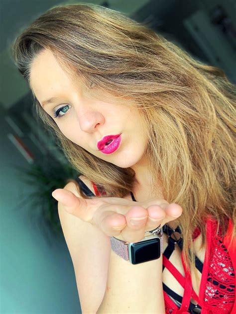 Kisses Selfie