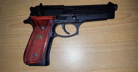 Early Holidays Present To Me New Grips For My Beretta 92fs Imgur