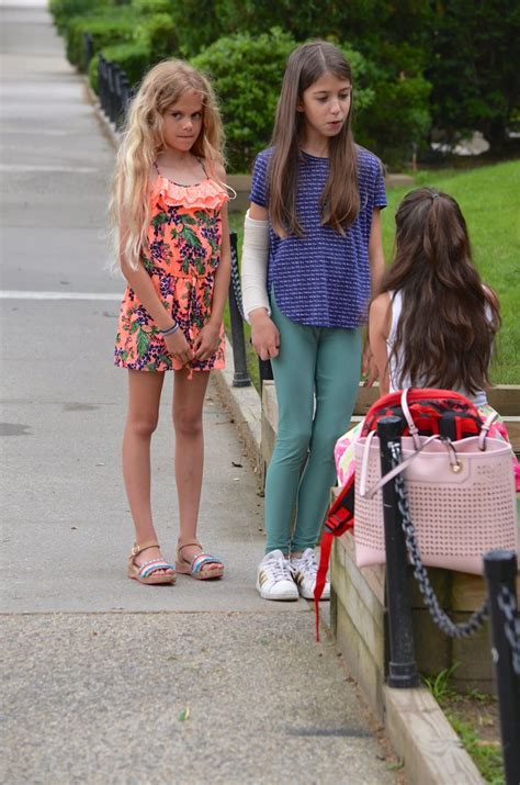 Fourth Grade Girls On The Last Day Of School Joe Shlabotnik Flickr