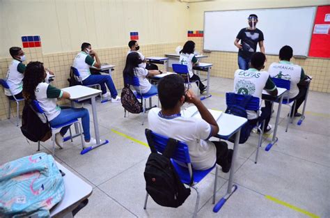 Apenas Com Ensino Médio E De Forma Híbrida Rede Estadual Volta às